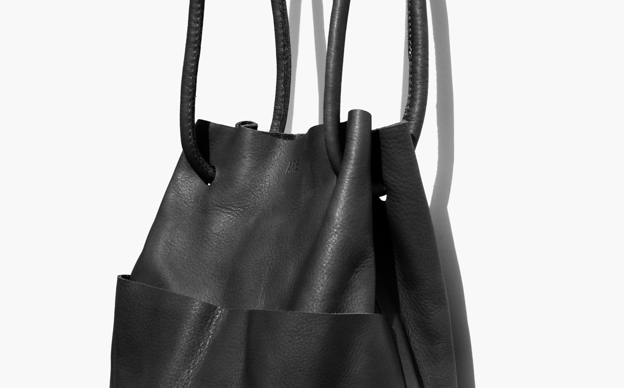 Are Studio Black Tube Bag | Kindred Black