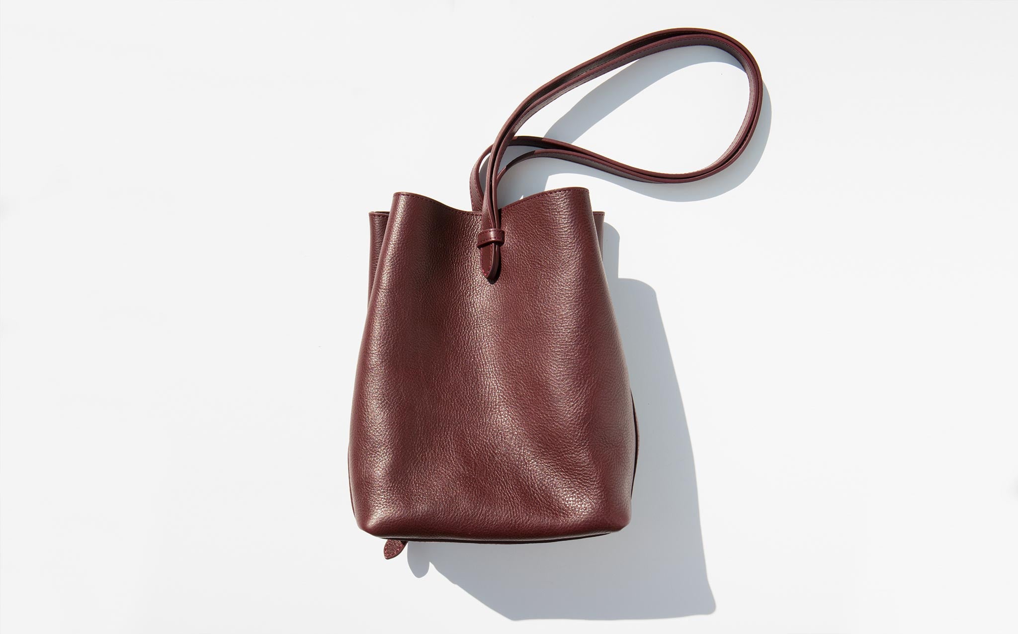 Lotuff Mini Sling Backpack | Kindred Black